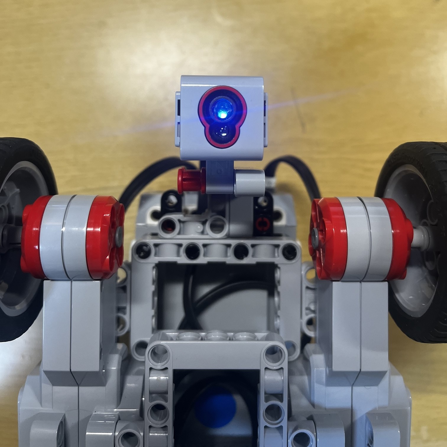 #7 カラーセンサを使おう【もっと!後輩たちのためのEV3rt講座】 #Ubuntu - Qiita