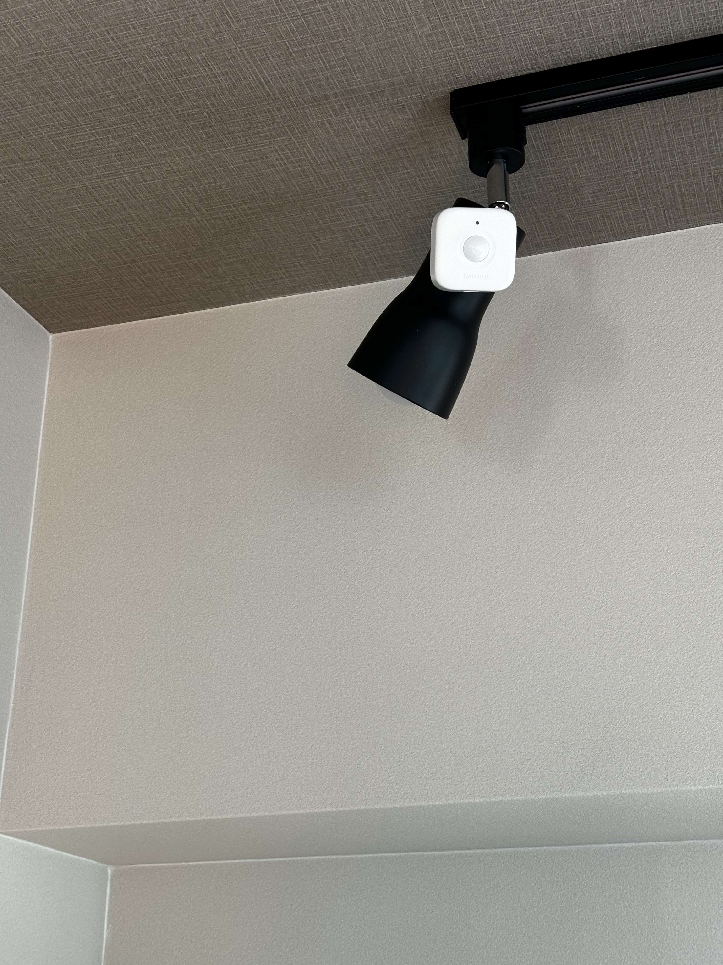 SwitchBotのBLEでデータを取ってみた #Python - Qiita