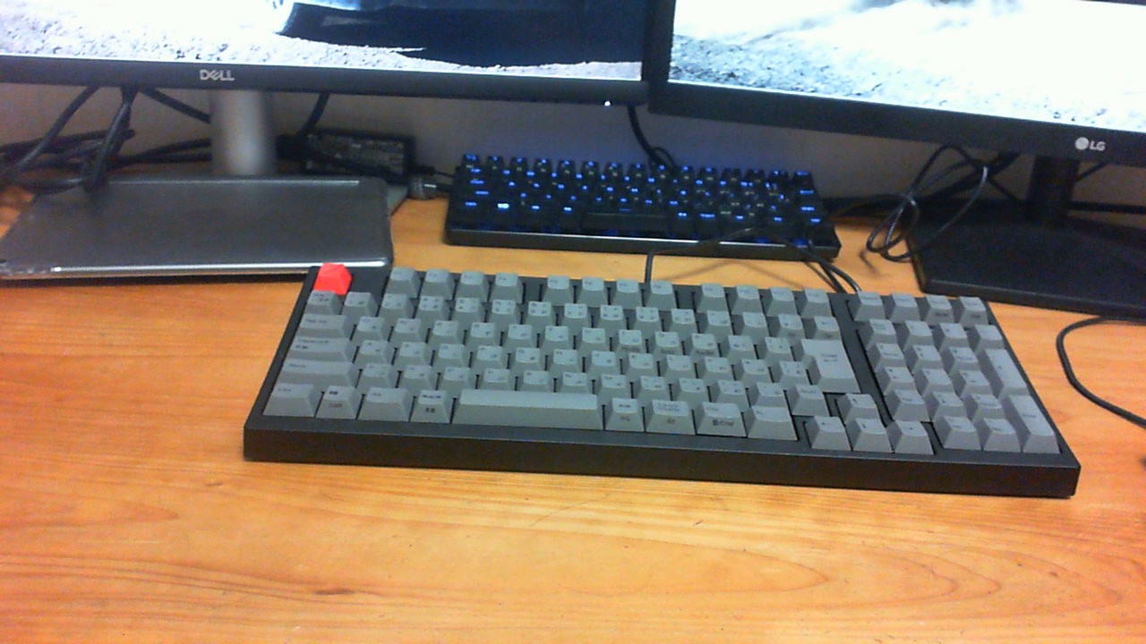 MiDaS Webcamを用いてリアルタイム単眼深度推定してみた #Python - Qiita