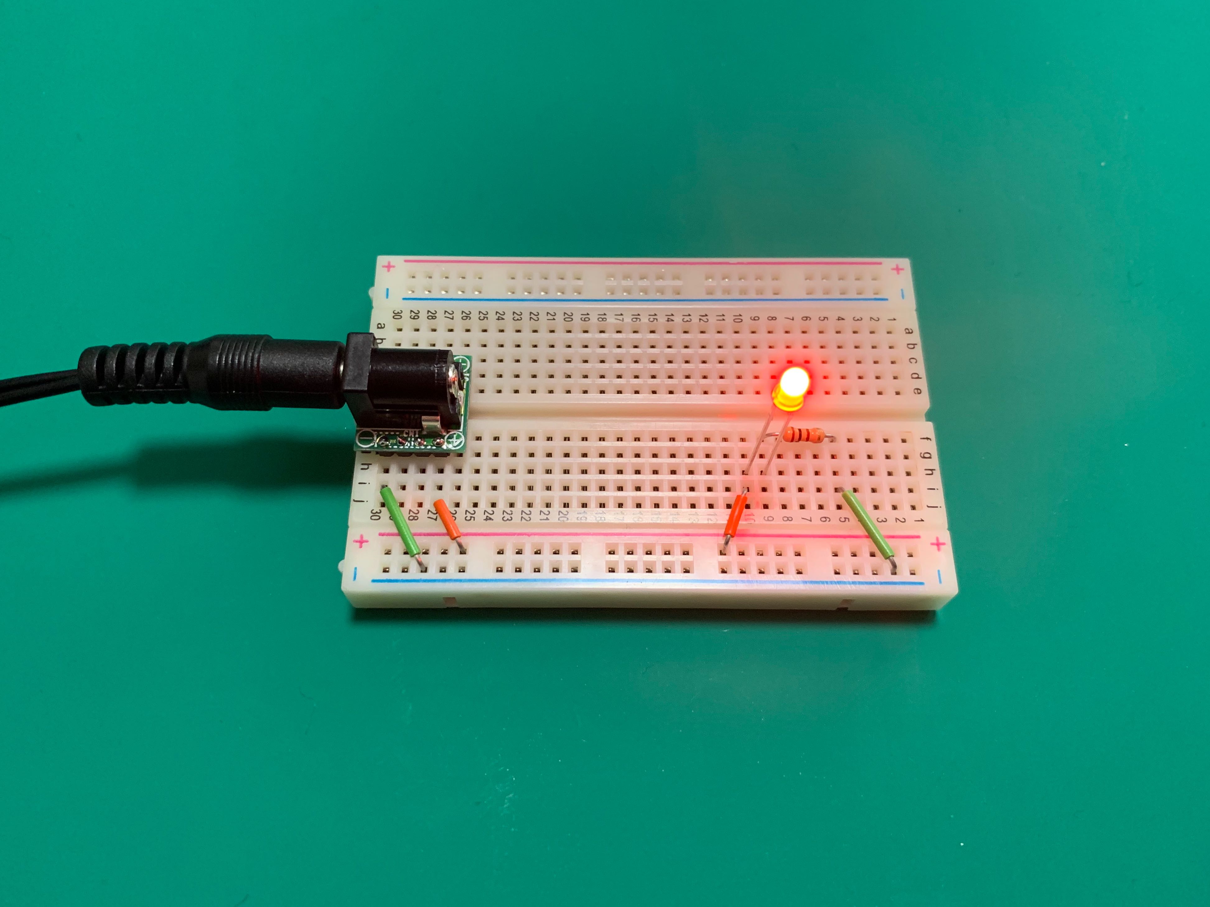 「CPUの創りかた」の4bitCPUをブレッドボードで作りました #電子工作 - Qiita