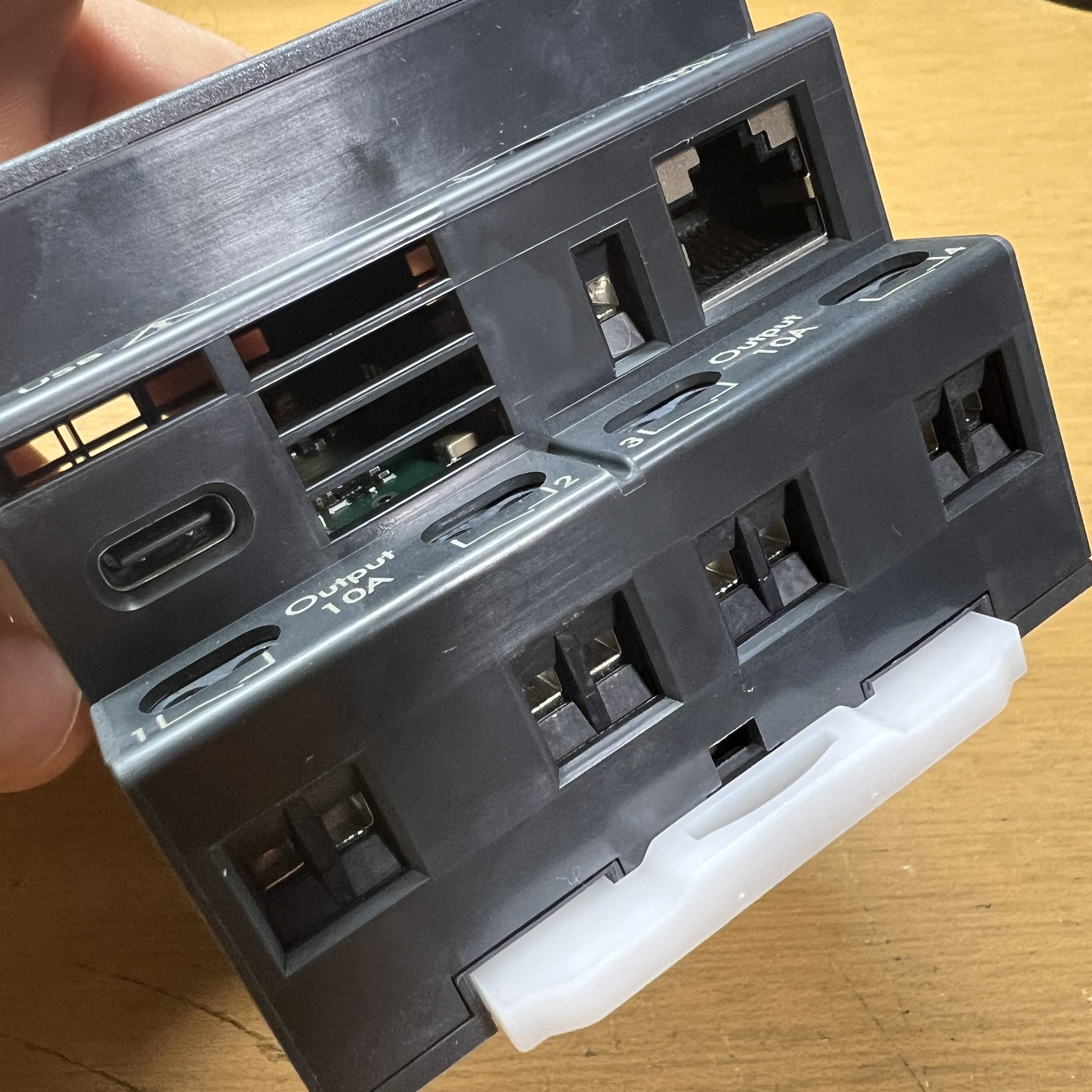 Arduino Opta Lite(PLC)をArduinoIDEで試す #ArduinoOpta - Qiita