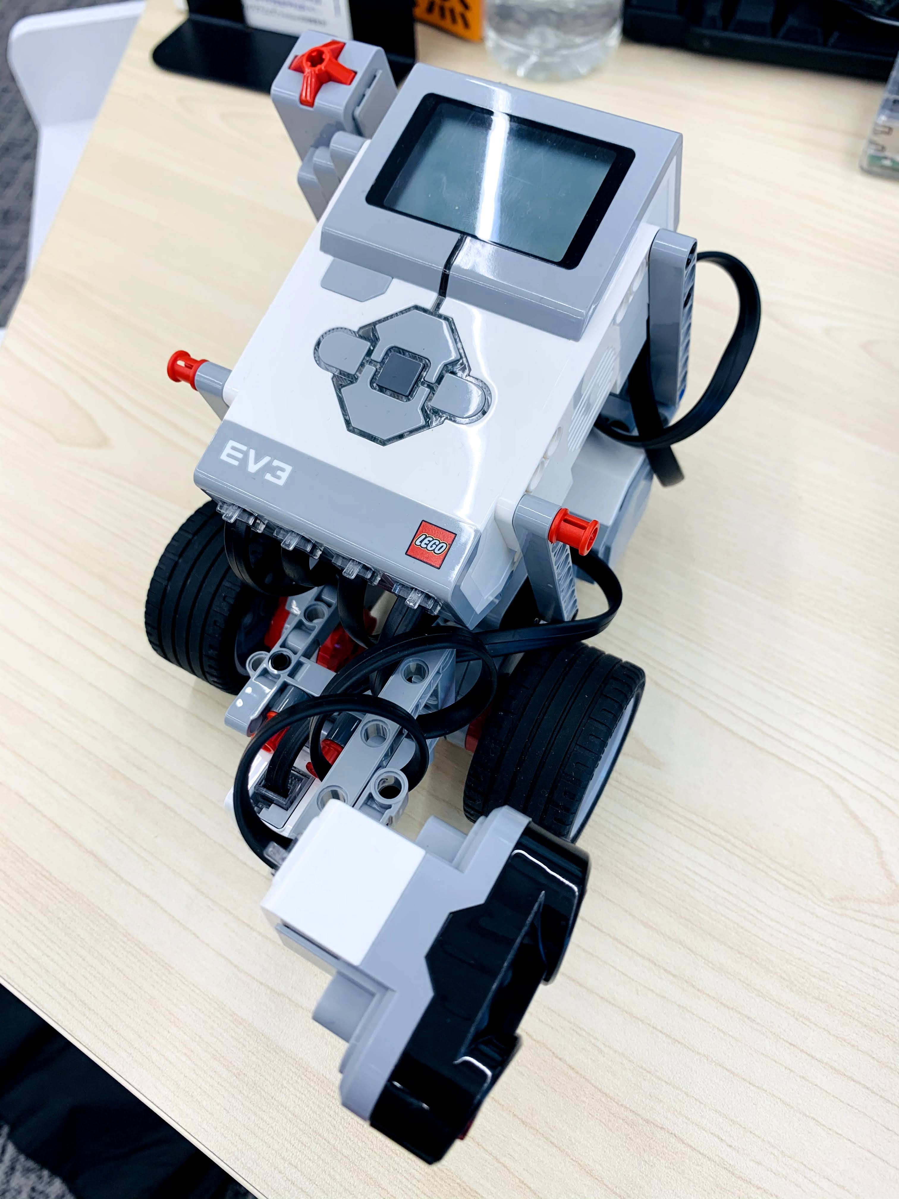 Python-LEGO Mindstormsのセンサーをスレッドで非同期処理する その2 #VSCode - Qiita