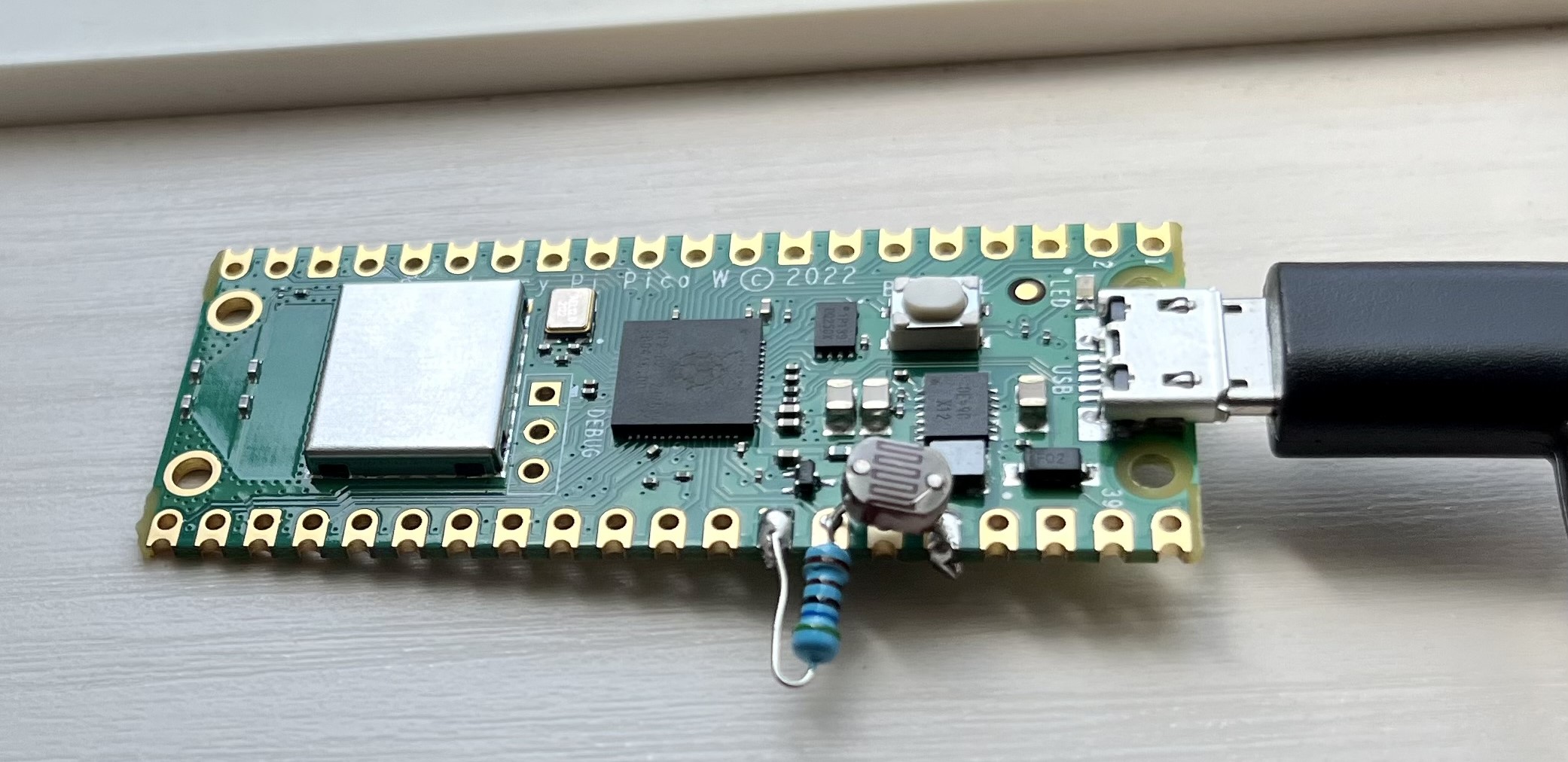 Raspberry Pi Pico Wから収集したデータをAWS IoT Coreへ送信する #Python - Qiita